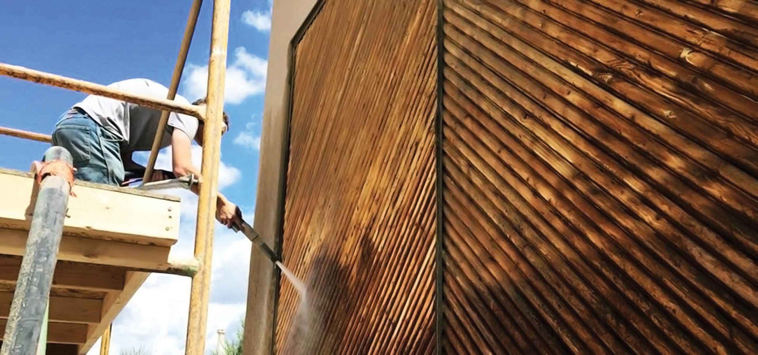 Dustless Blasting for Wood Restoration