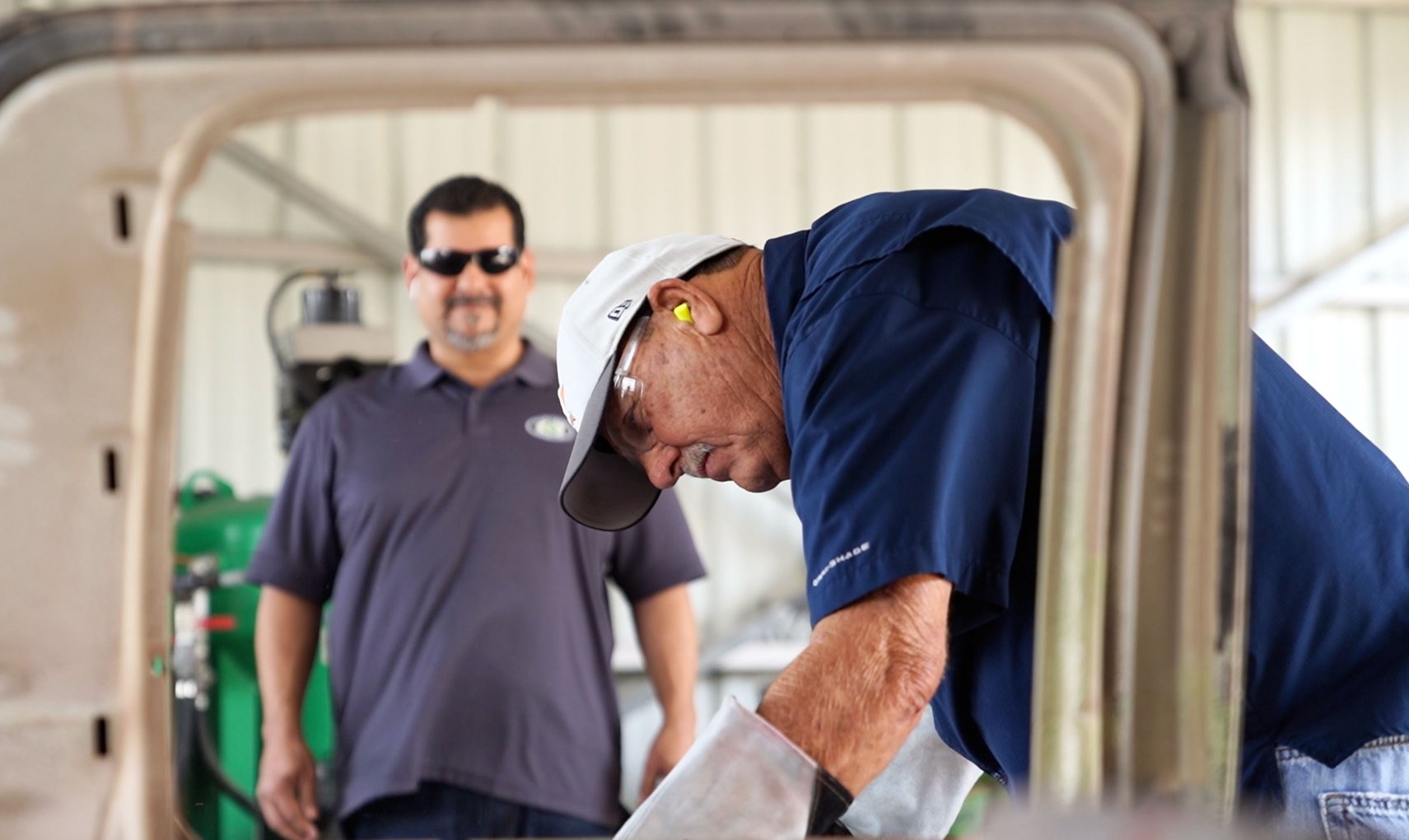 The Ultimate Guide to Starting a Dustless Blasting Business