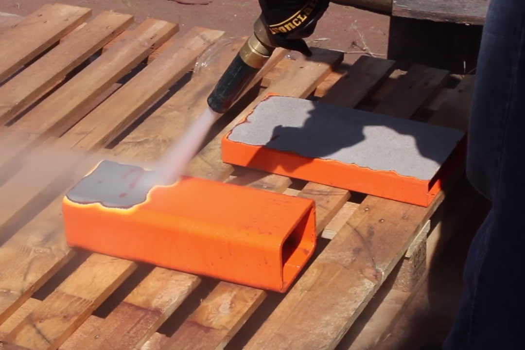 Dustless Blasting for Powder Coating