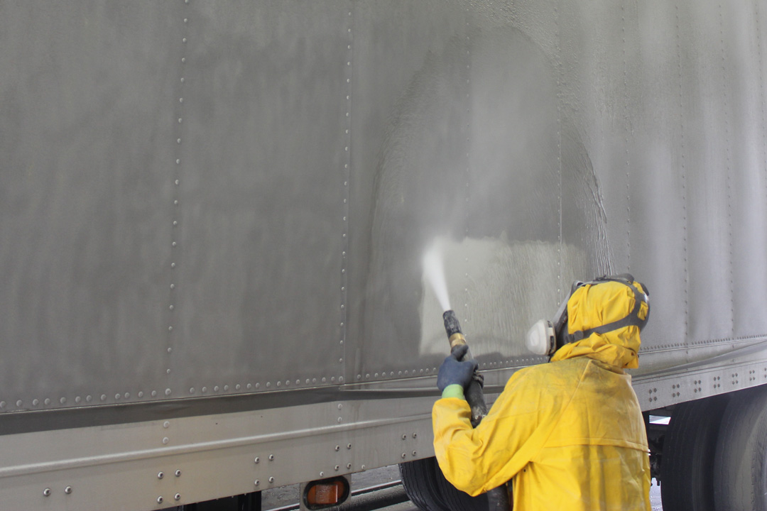 Dustless Blasting for Fleet Vehicles