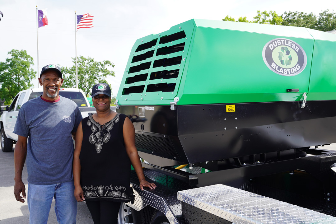 DB800® Mobile XL | Startup Business Equipment | Dustless Blasting®